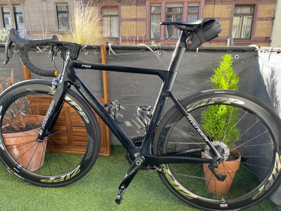 AVENGER Avenger R8 Aero Rennrad Carbon SRAM Red Etap Lambda Racing 2017
