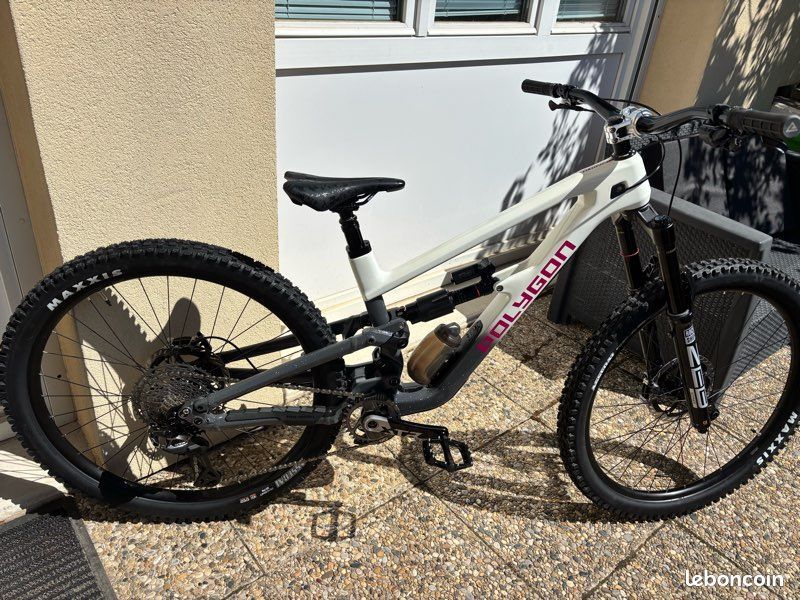 Polygon COLLOSUS N9 Di2 CARBON 2026 2026