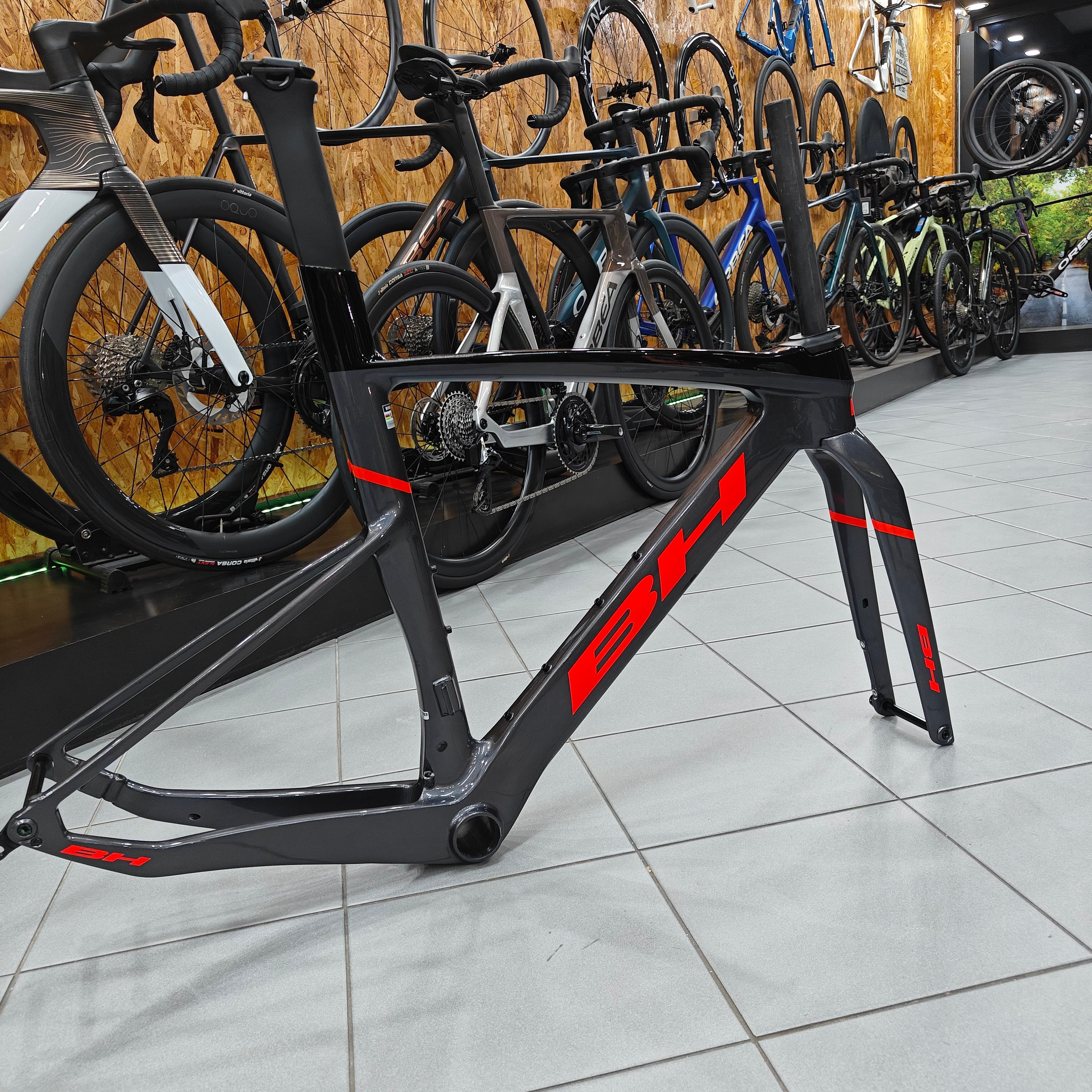 BH Bikes Aerolight Frameset 2022