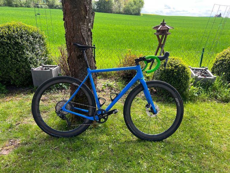 Open OPEN UP Carbon Gravel Bike ZIPP 303s GRX810 G-One 2022
