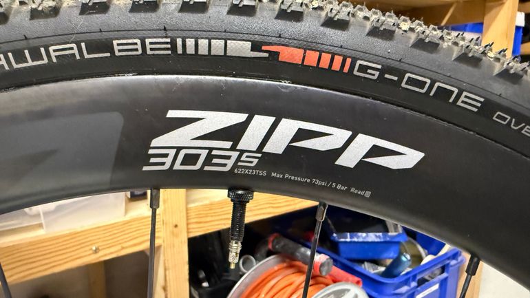 Open OPEN UP Carbon Gravel Bike ZIPP 303s GRX810 G-One 2022