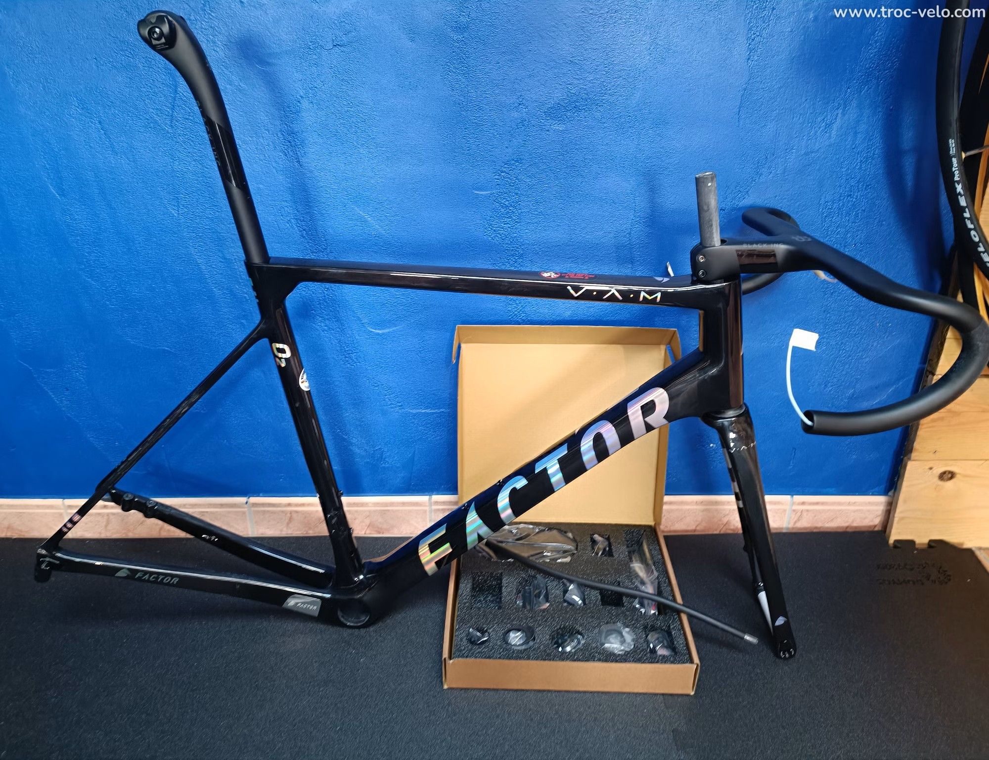 Factor O2 VAM - SRAM Red 2025 Frameset 2023