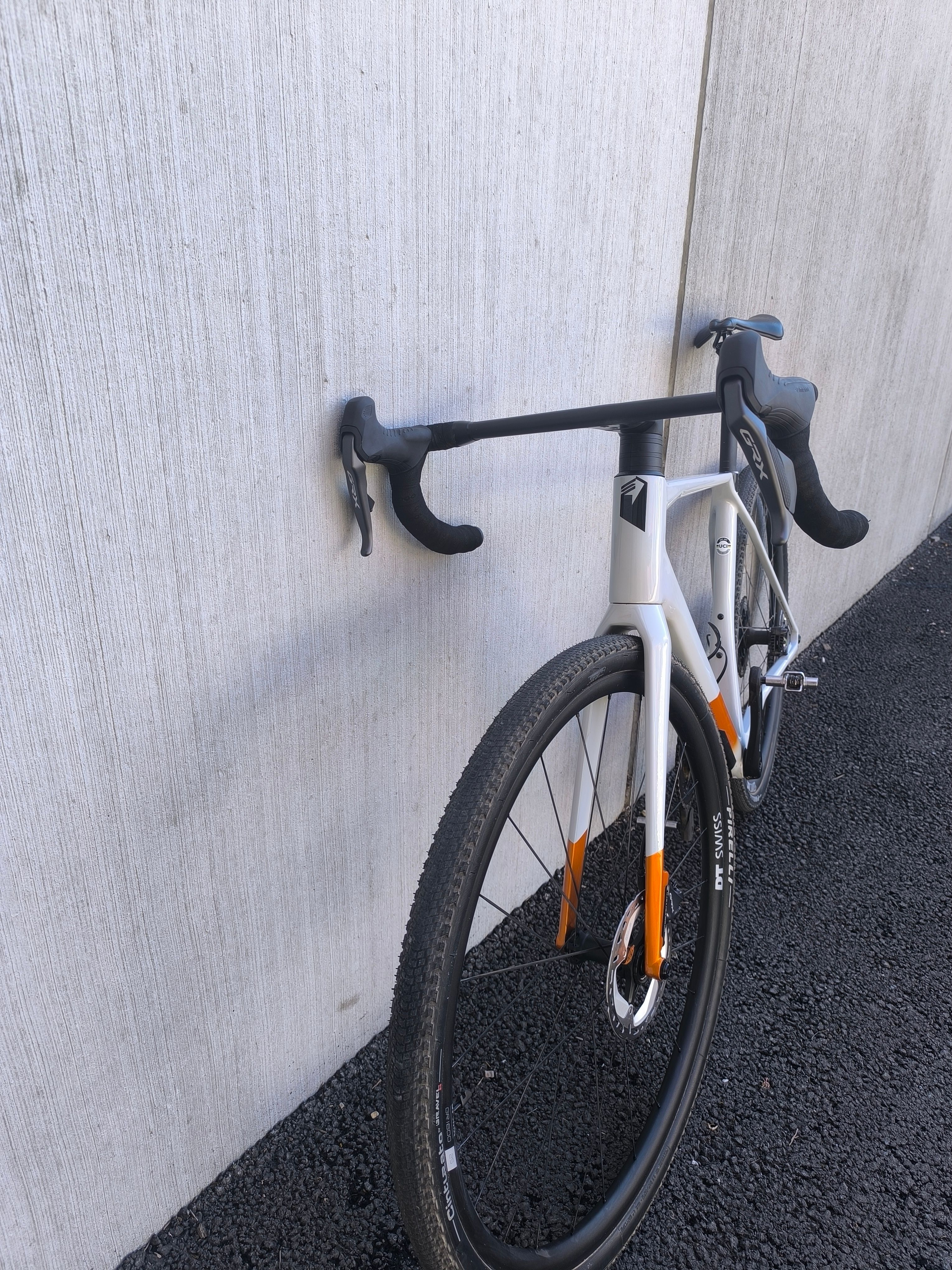 SUPERIOR BIKES X Road Team Issue Di2 Gr 2025