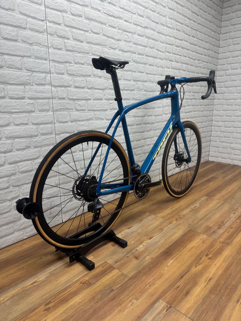 Trek Domane SRAM Force eTap AXS 2018