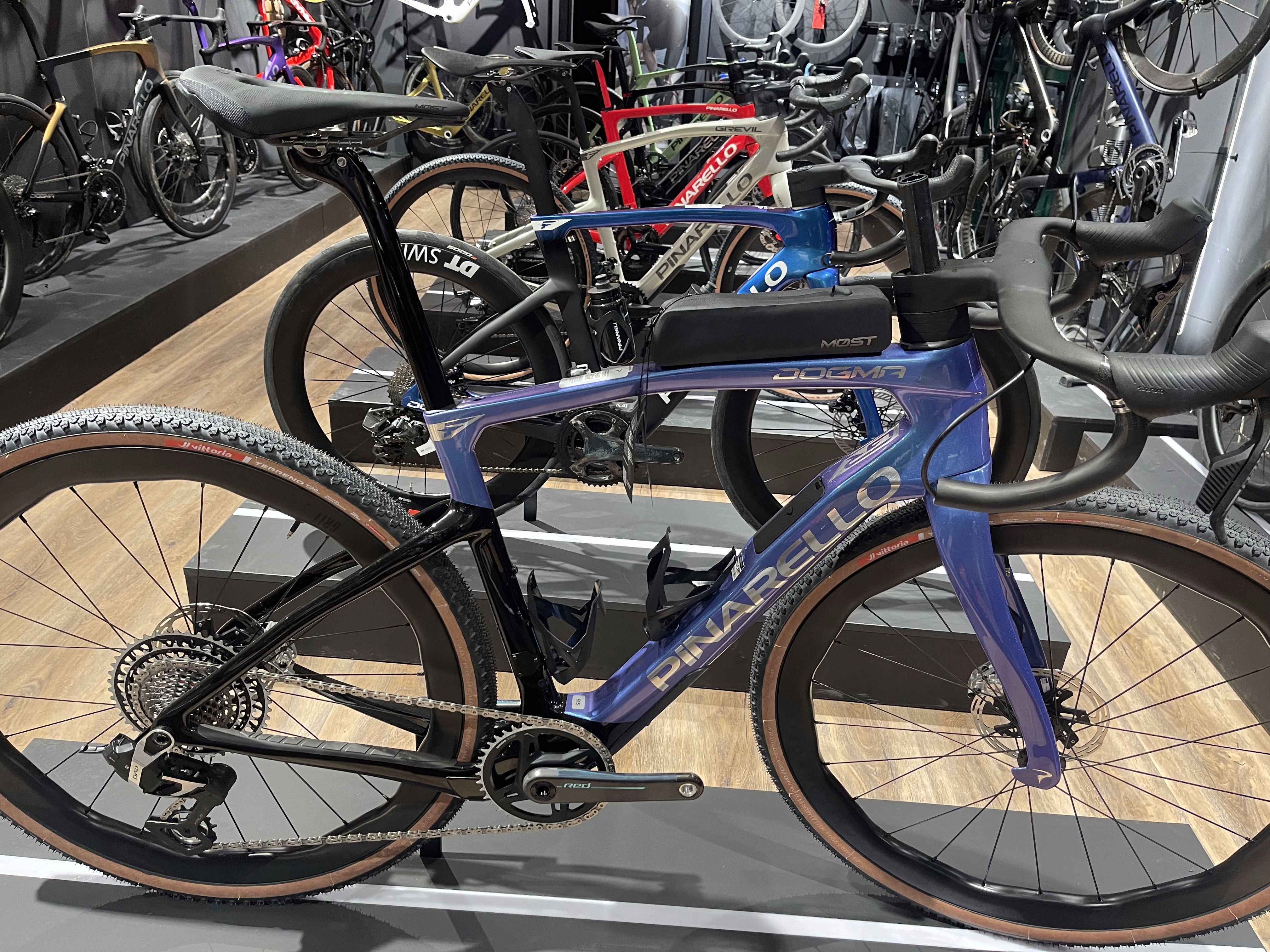 Pinarello DOGMA GR SRAM RED XPLR AXS 1x13 2025 2025