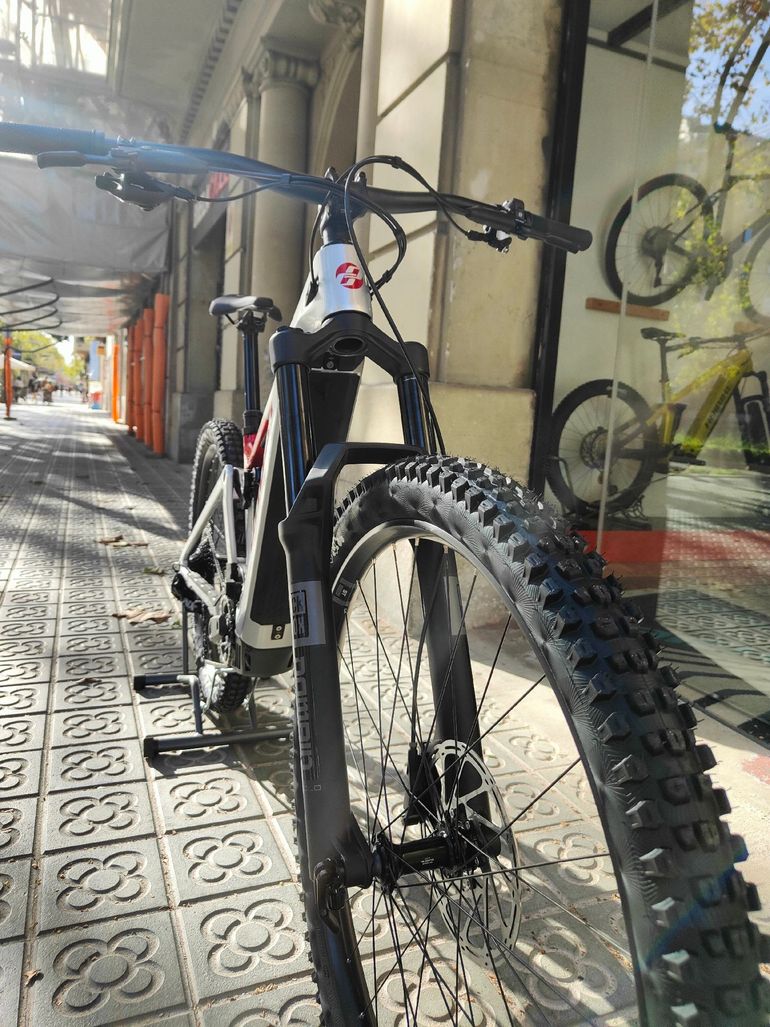 Ghost E-RIOT ADVANCED 2025 2025