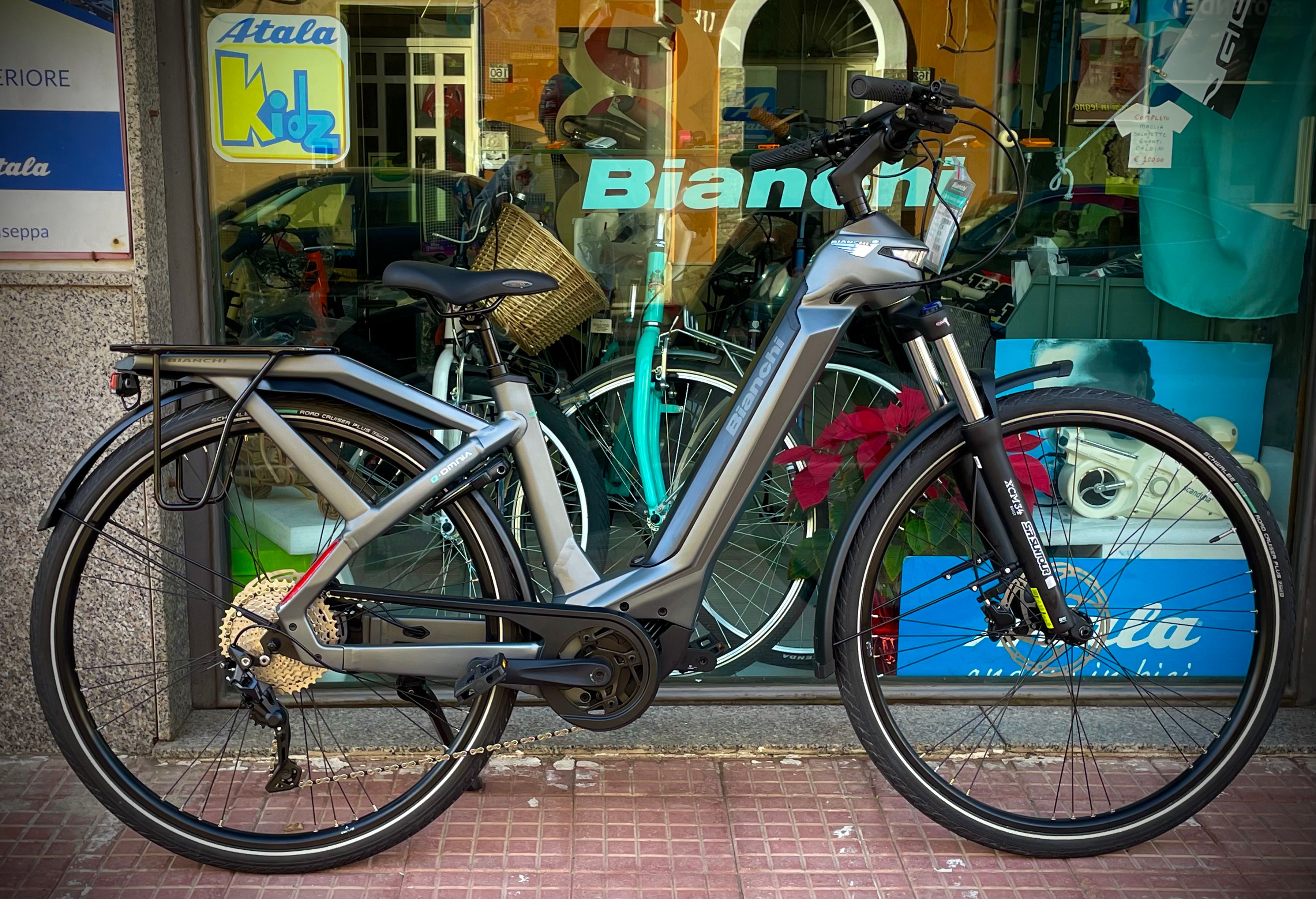 Bianchi E-Omnia C-Type OLI 90Nm 630Wh Color: 4I 2026