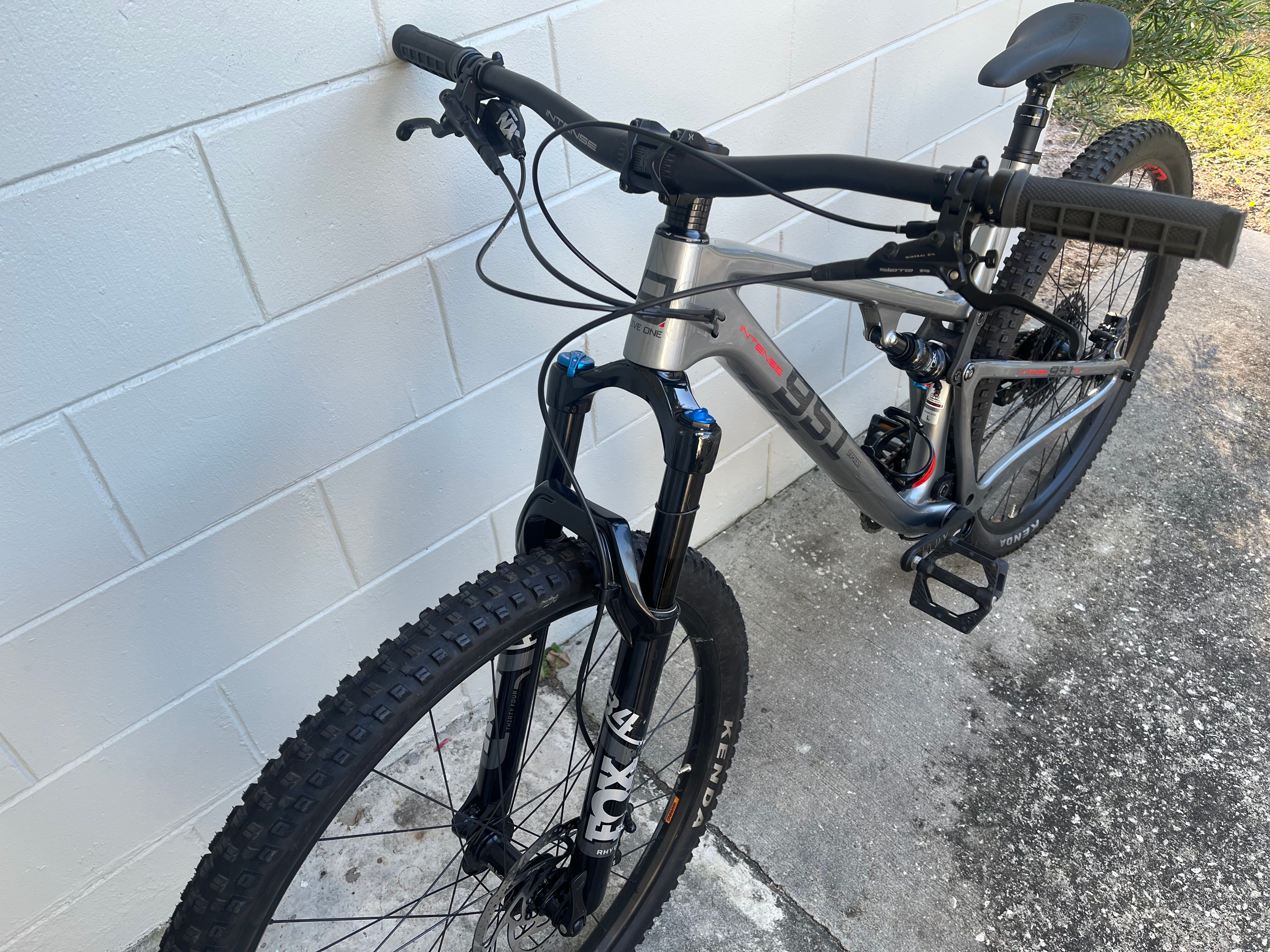 Intense 951 951 SERIES XC 2025 2025