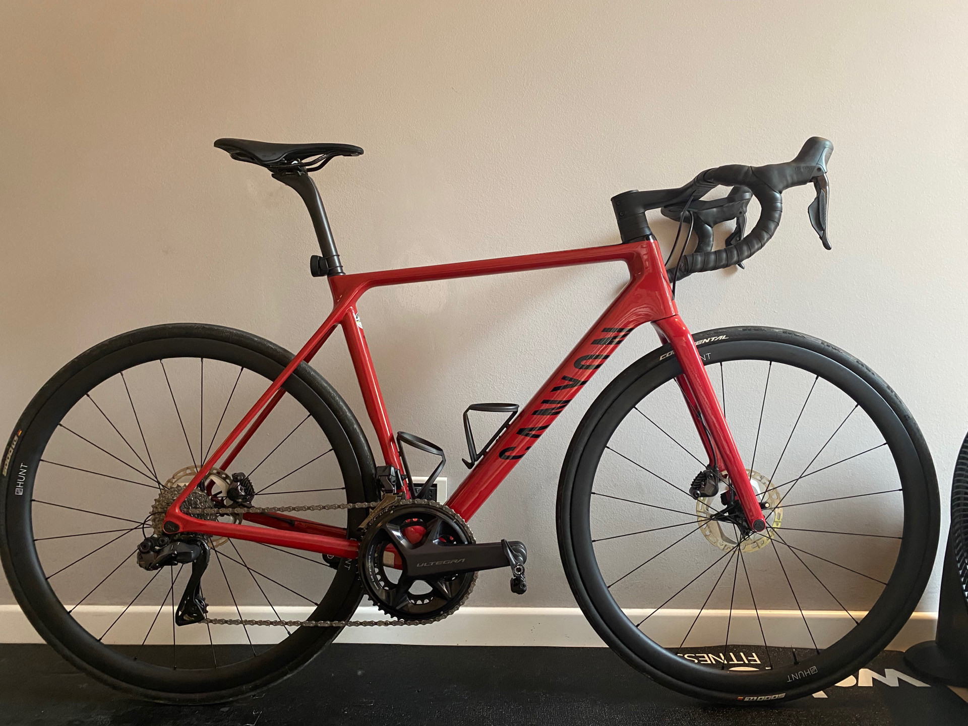 Canyon Ultimate CF SL 8 Disc Di2 gebraucht kaufen MD | buycycle