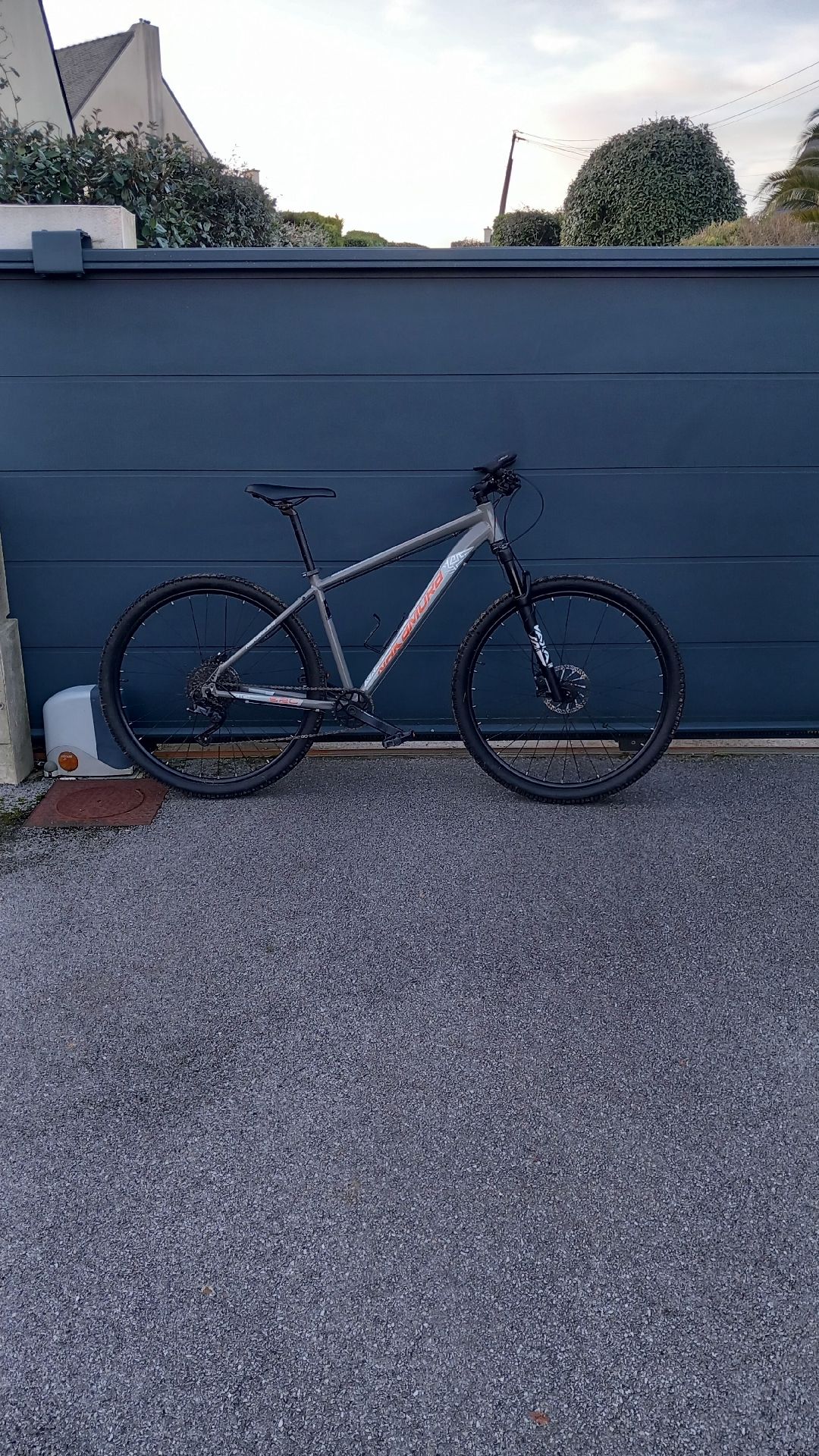 Nakamura Summit 920 LTD 2022
