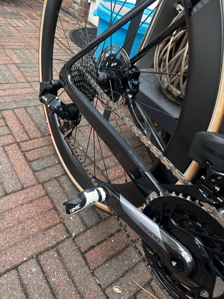 Factor Ostro SRAM Force eTap AXS 2025