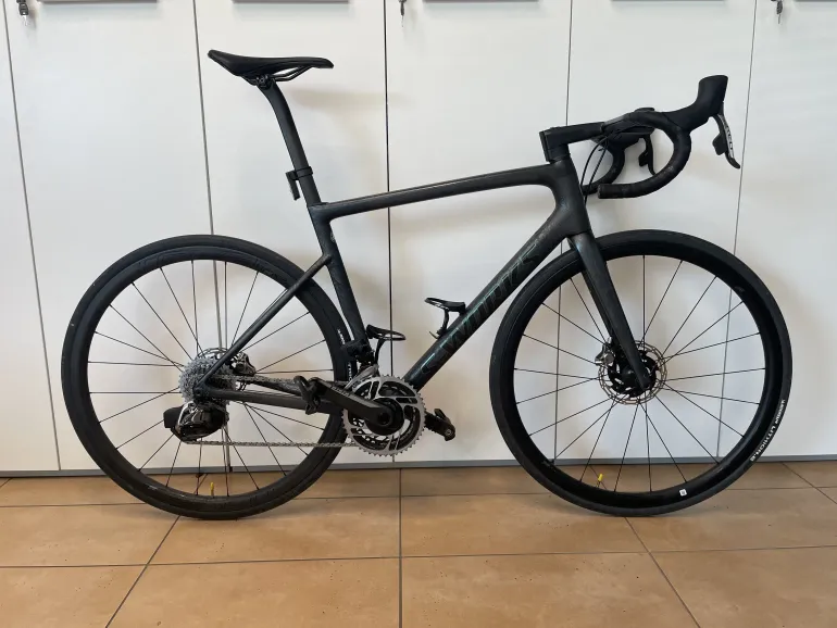 Specialized S-Works Tarmac SL6 - SRAM Red eTap AXS used in L | buycycle