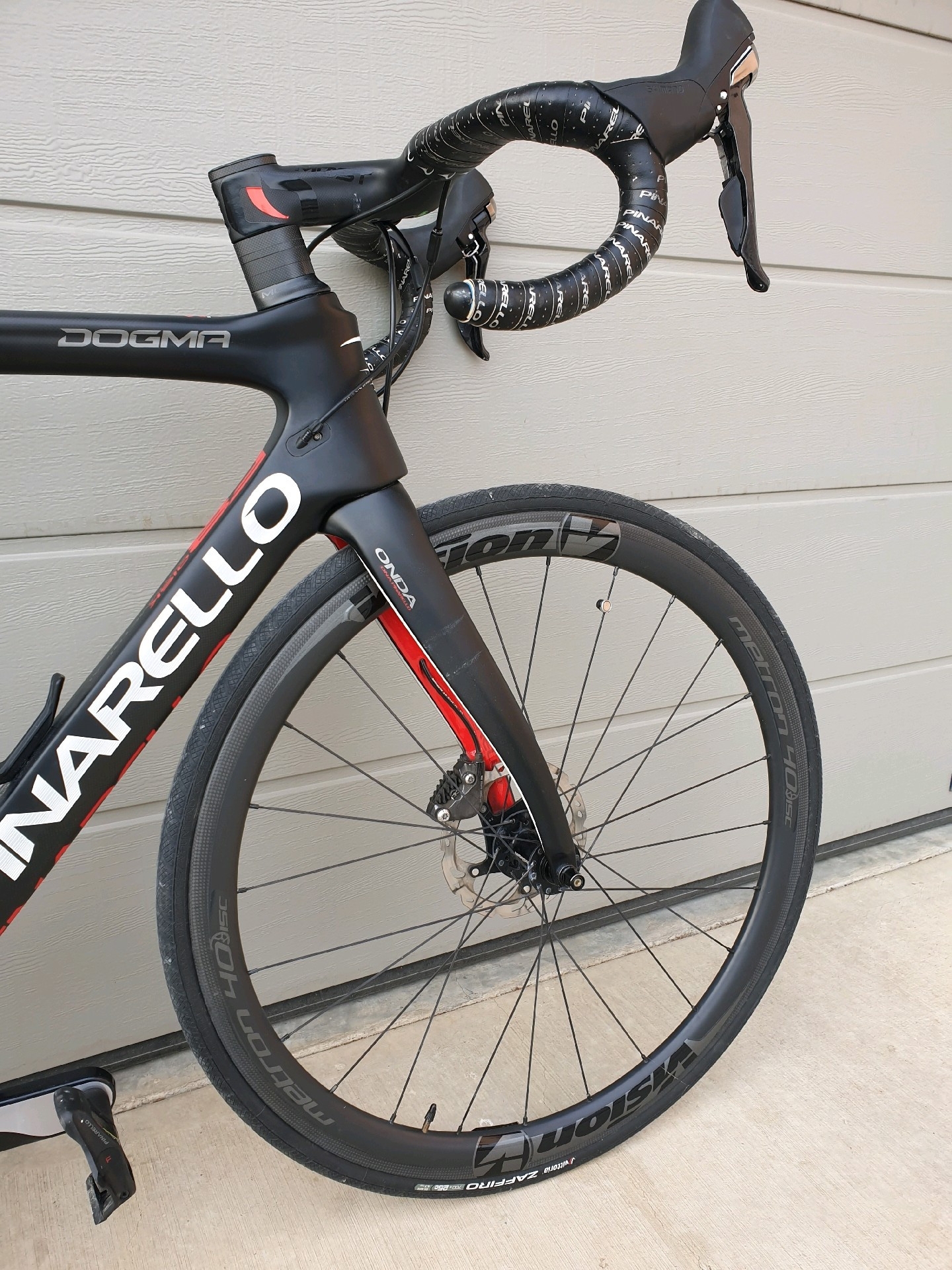 Pinarello DOGMA F8 DISK used in M | buycycle