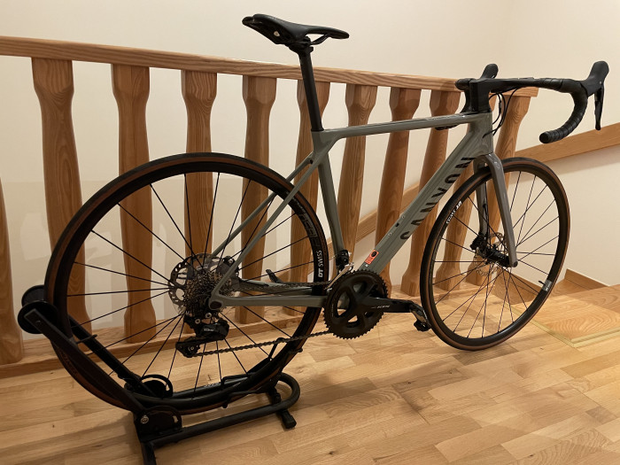 Canyon Ultimate CF SL 7 Disc used in 52 cm | buycycle