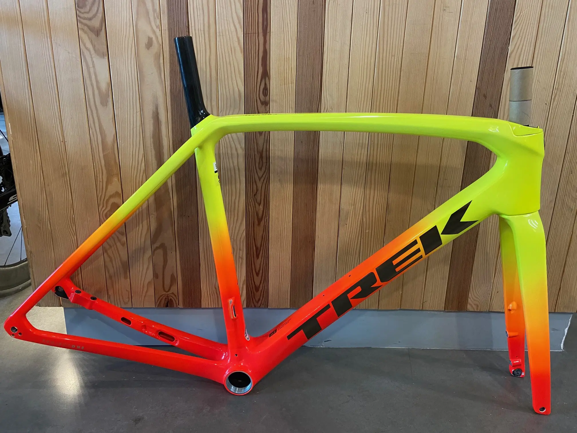 Trek Émonda SLR Disc Frameset used in L | buycycle