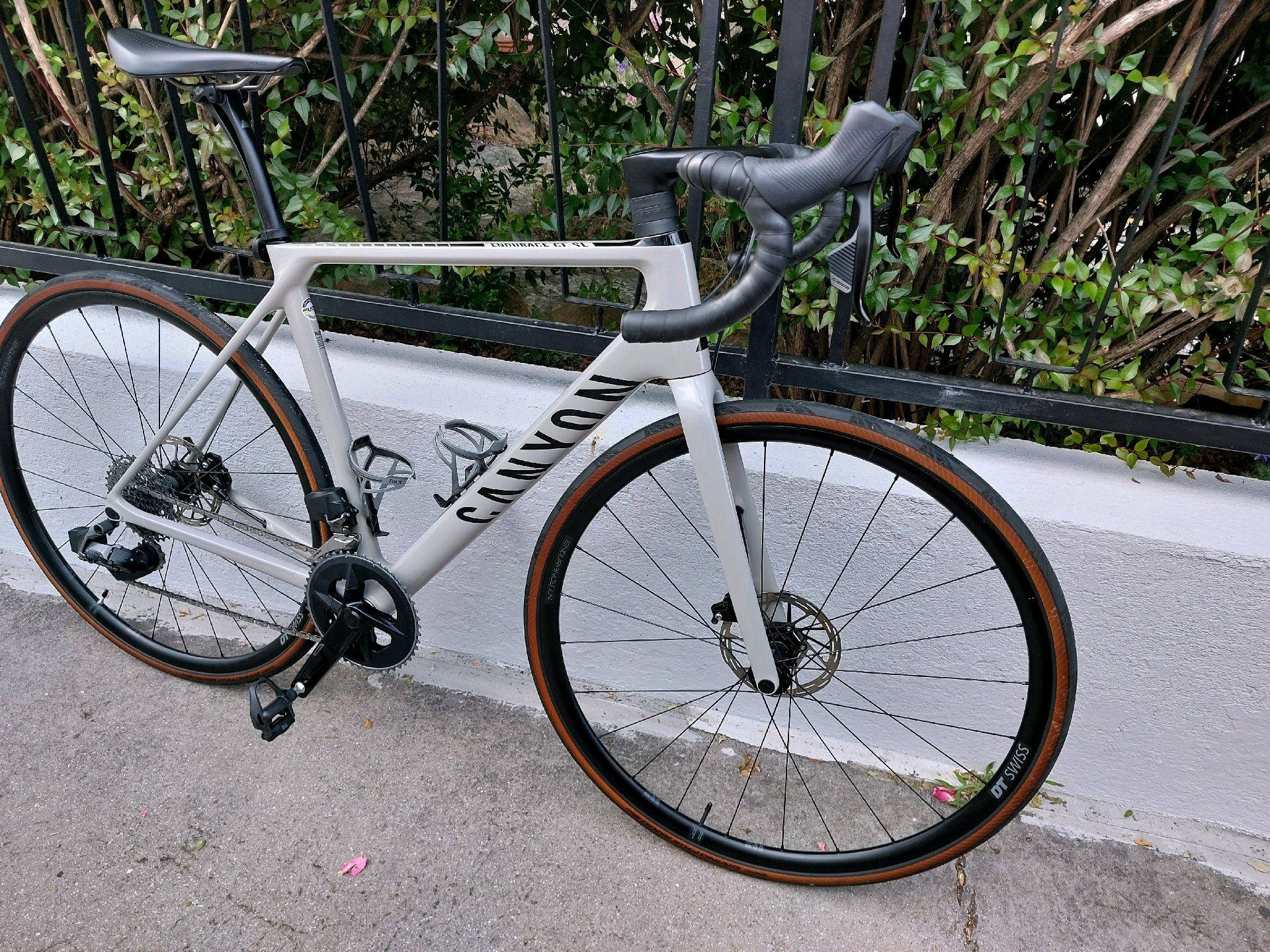 Achetez un vélo d'occasion Canyon Endurace CF SL 7 eTAP en MD | buycycle