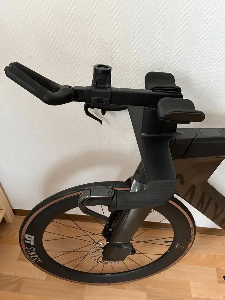 Canyon Speedmax CF SLX 7 Disc eTap used in LG | buycycle