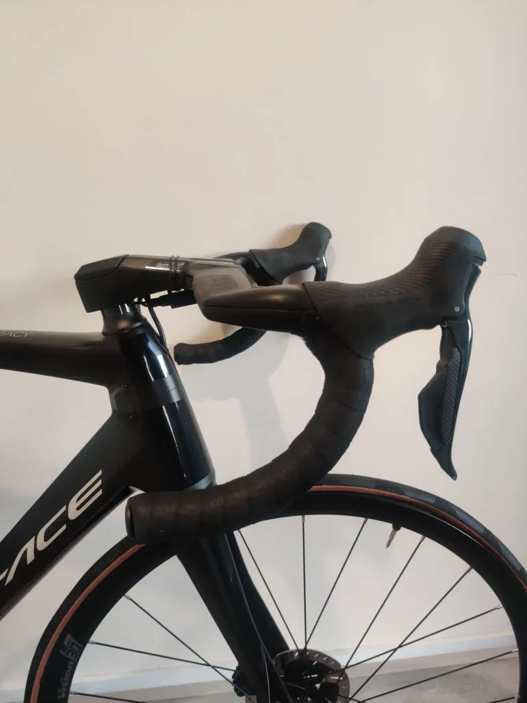 Shimano Dura Ace Di2 Disc 11 speed used in L | buycycle