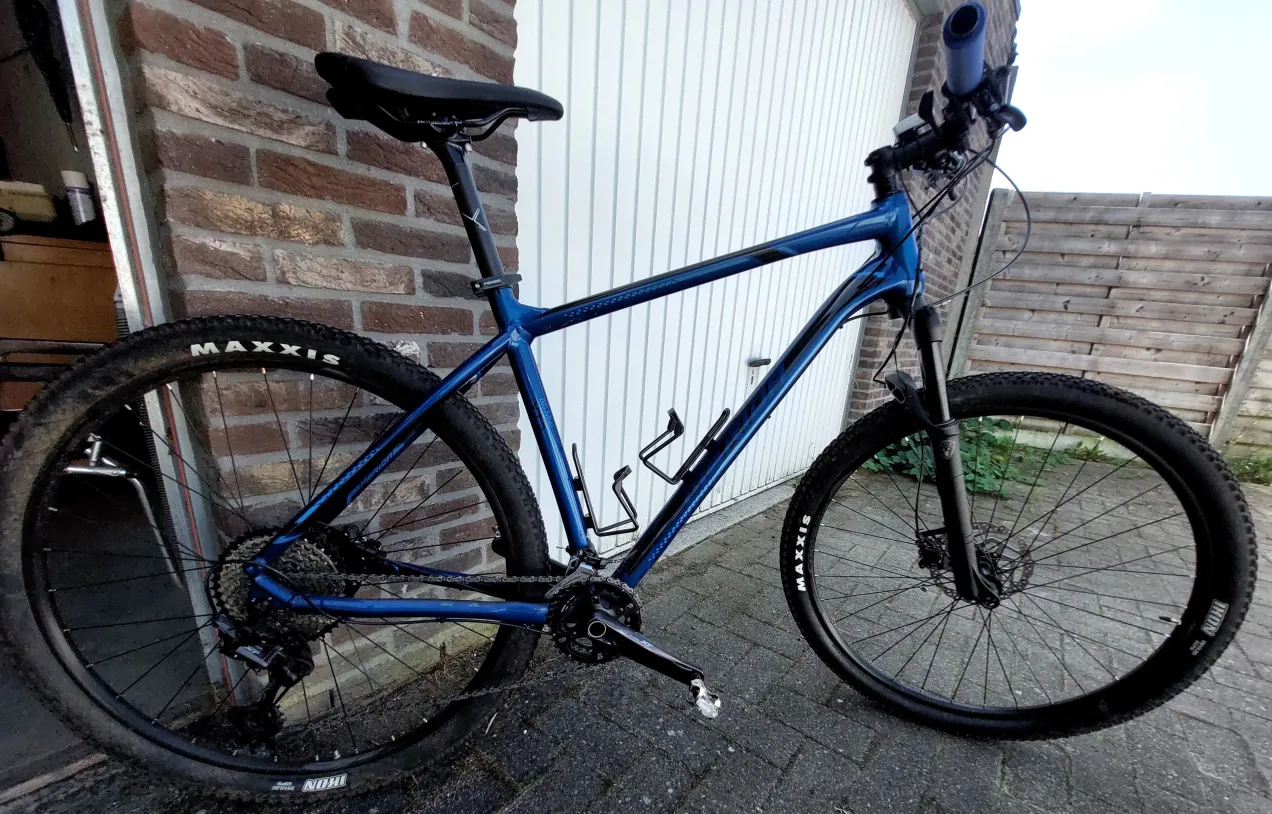 Merida BIG.NINE XT2 used in XL | buycycle