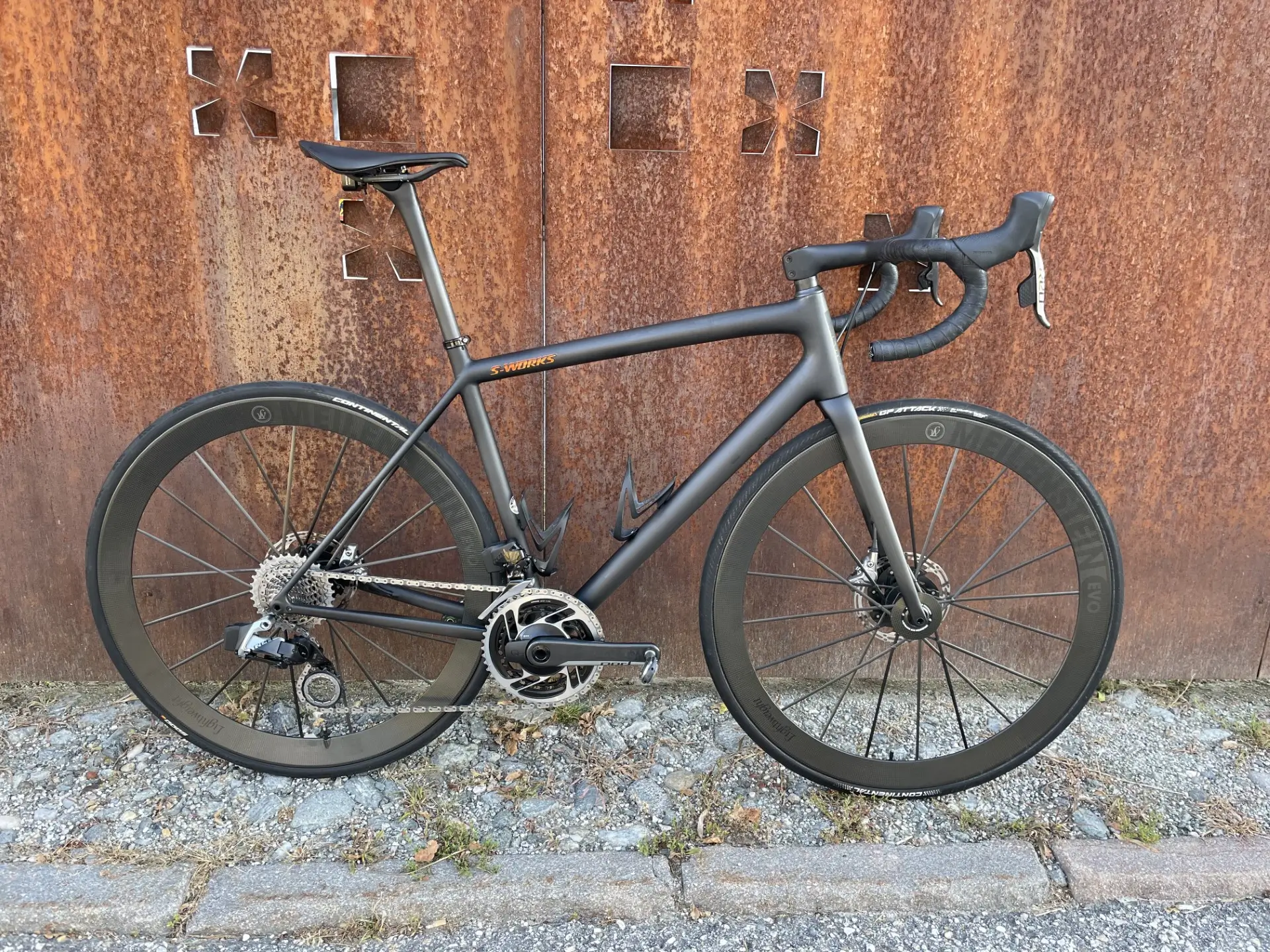 Specialized S-Works Aethos - SRAM Red eTap AXS used in 56 cm | buycycle USA