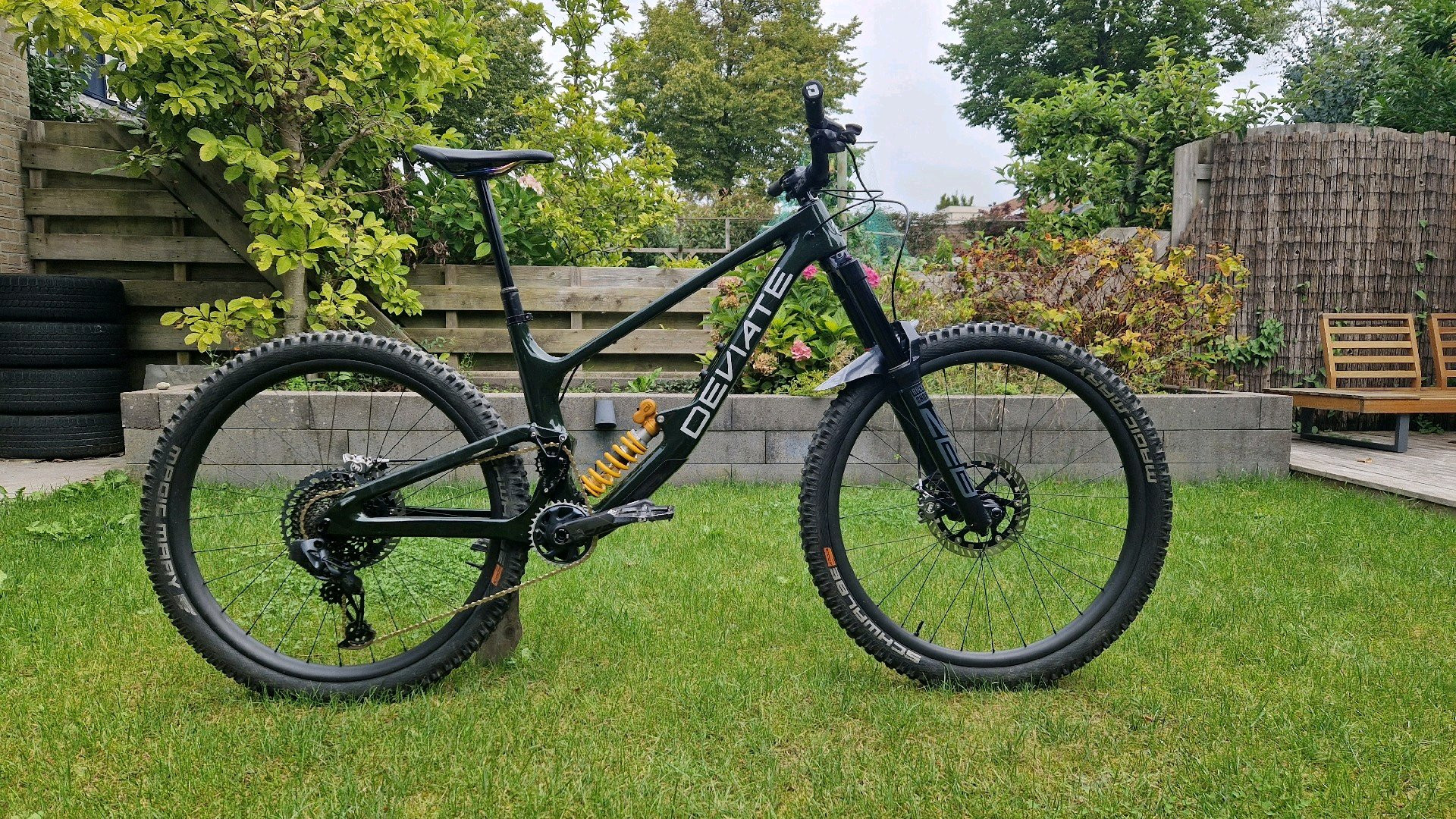 Deviate CLAYMORE Frame used in LG | buycycle