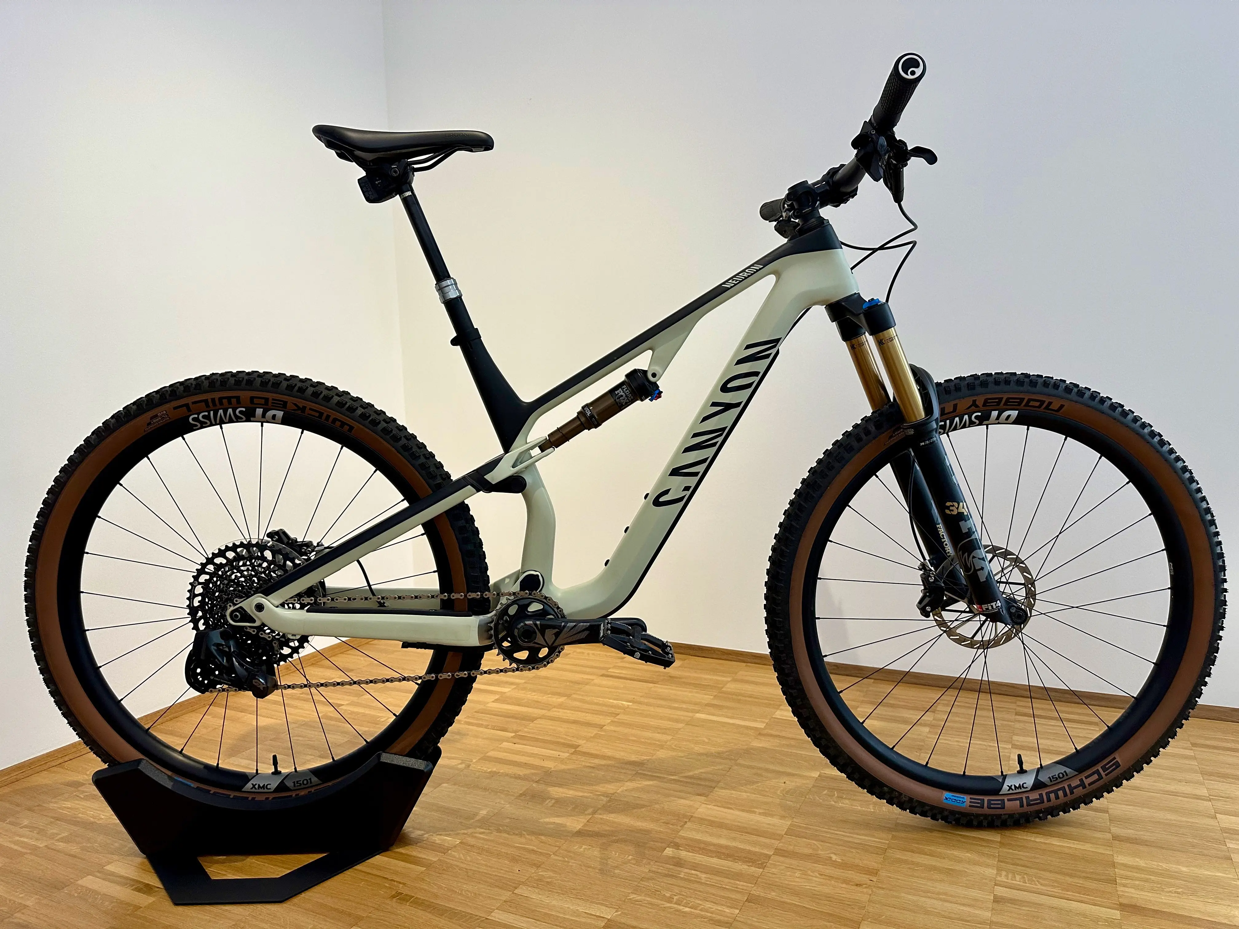 Canyon Neuron CF 9 SL gebraucht kaufen LG | buycycle