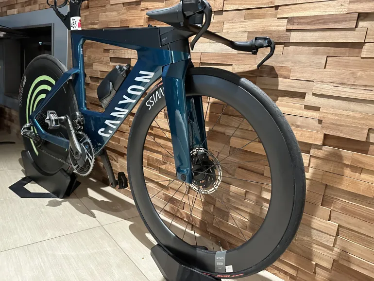 Canyon Speedmax CF SLX 7 Disc eTap gebruikt in SM | buycycle