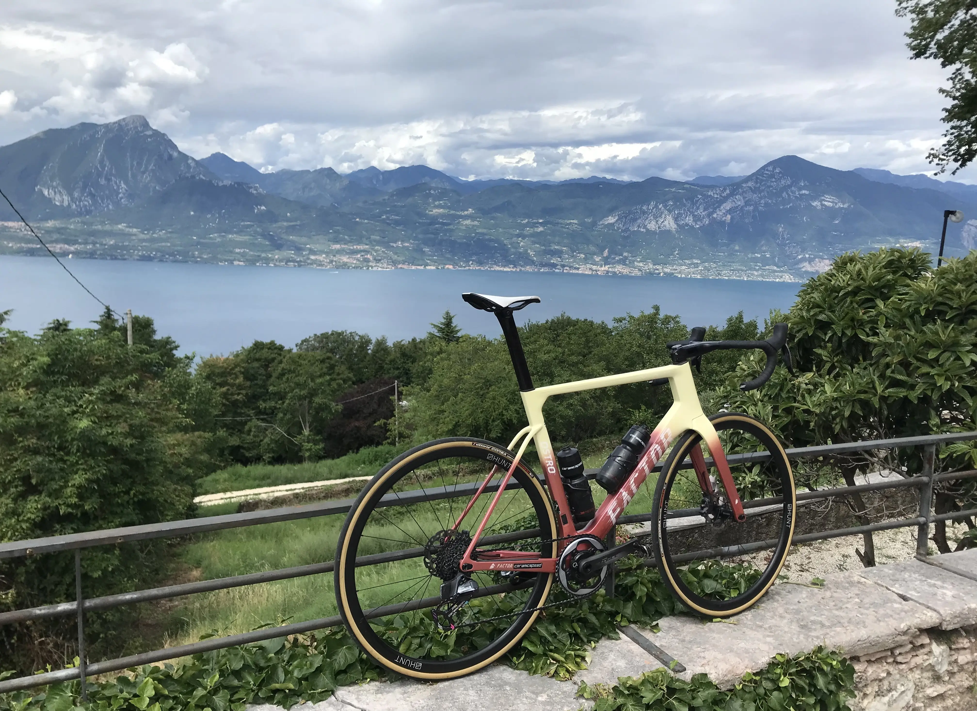 Factor Ostro Vam used in L | buycycle