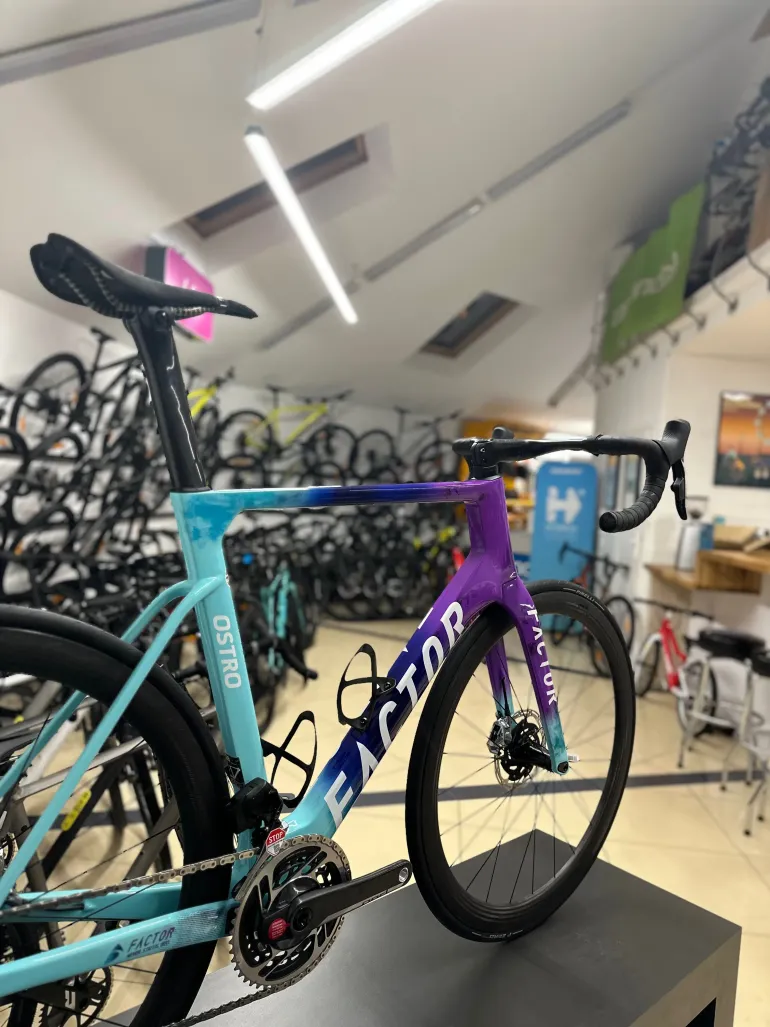 Factor Ostro Vam used in L | buycycle