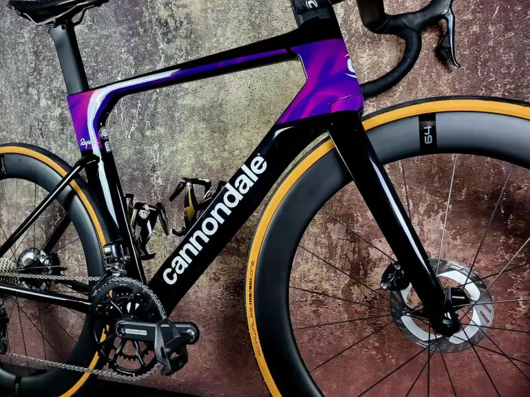 Cannondale SystemSix Hi-MOD Ultegra Di2 brugt i 58 cm | buycycle