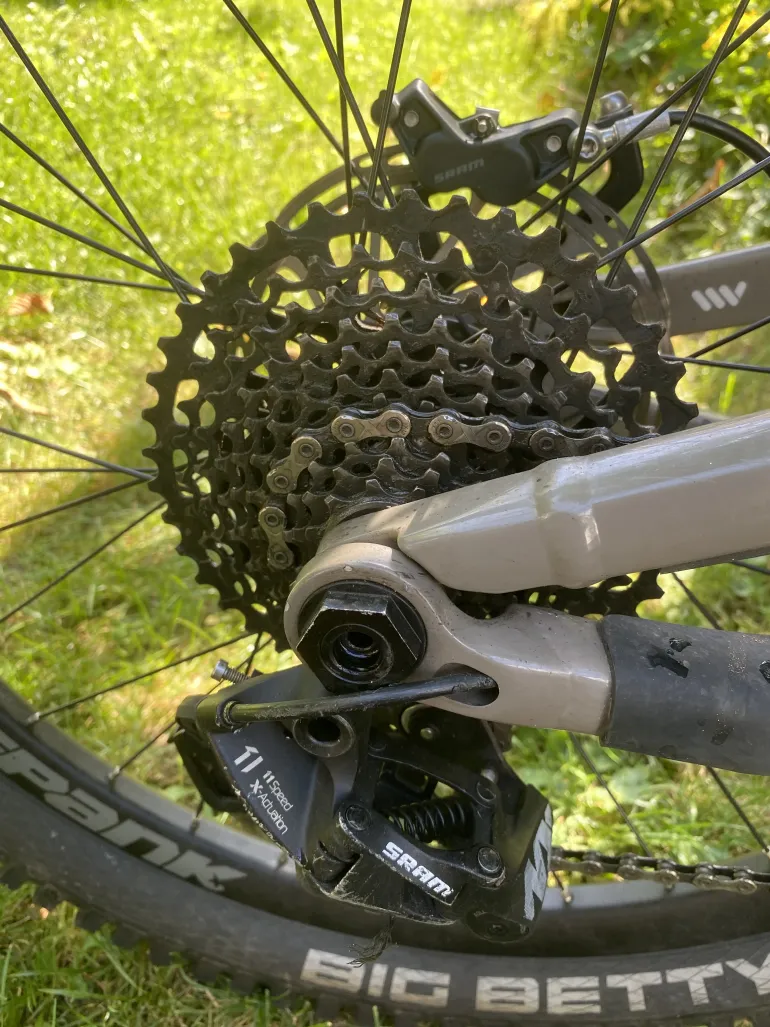 Commencal CLASH 24 used in 46 cm | buycycle