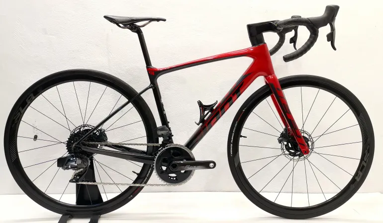 Giant Defy Advanced Pro 1 Force gebruikt in SM | buycycle