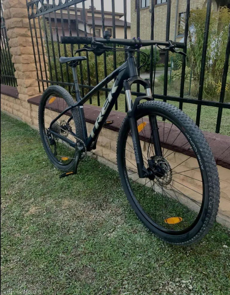 Trek Marlin 7 used in M | buycycle