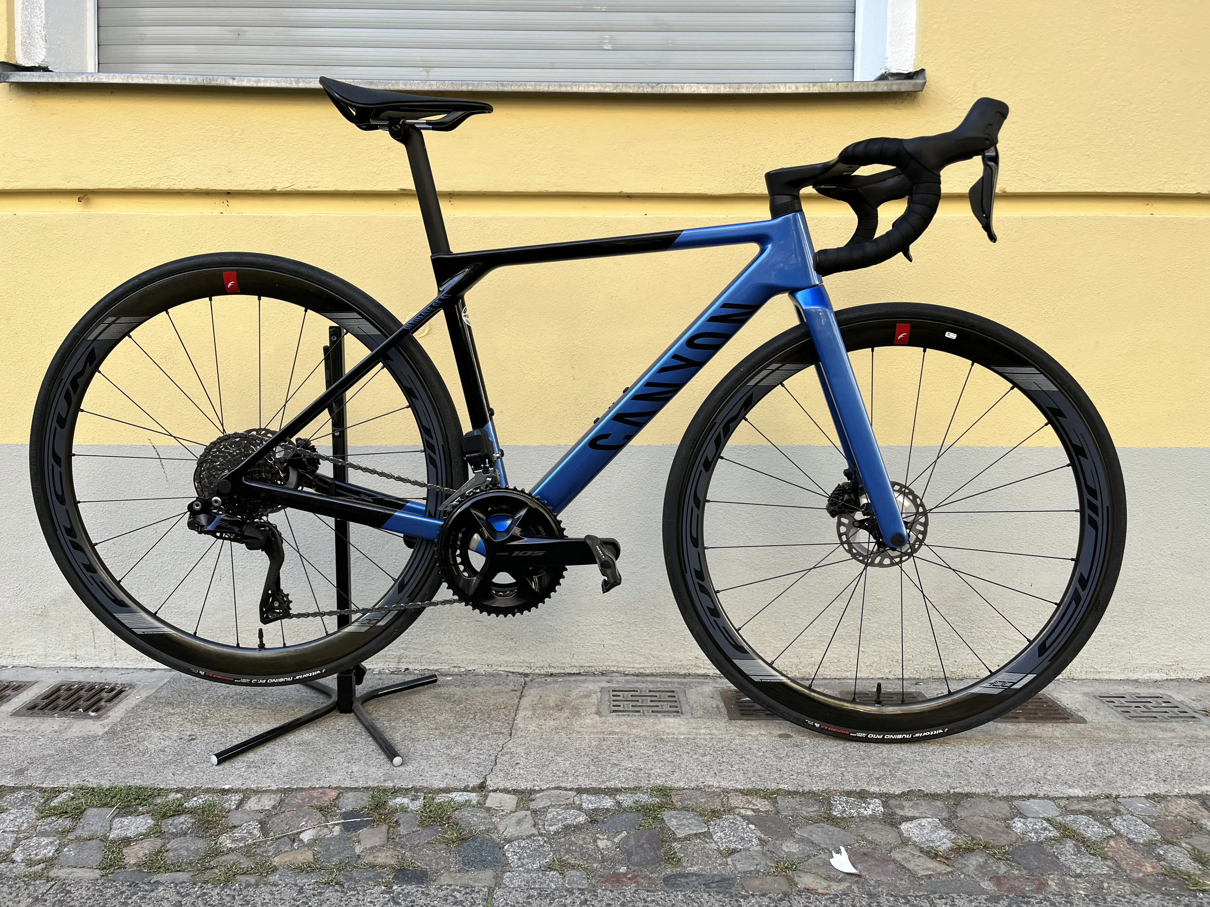 Canyon Ultimate CF SL 7 Di2 usato in XS | buycycle