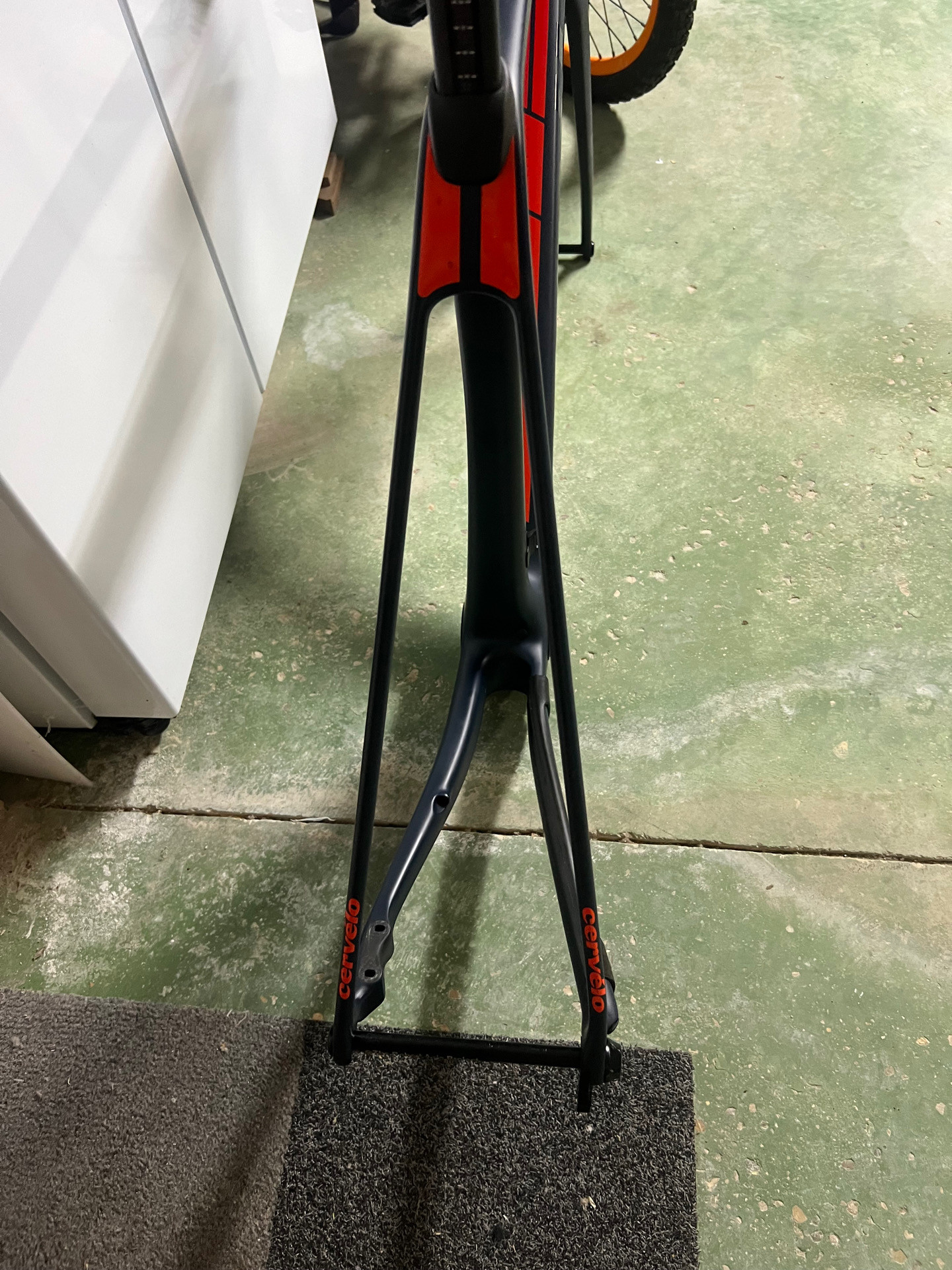 Cervélo R5 Red eTAP AXS Disc used in 58 cm | buycycle