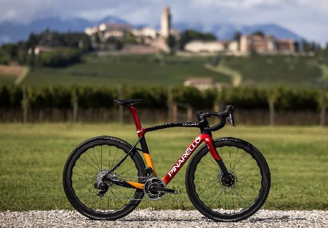 Pinarello DOGMA F12 SUPER RECORD EPS Disc used in 56 cm | buycycle USA