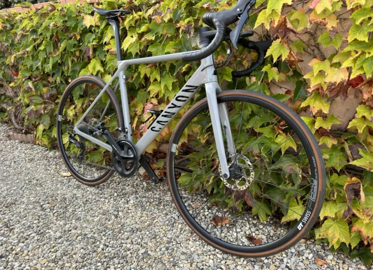 Canyon Ultimate CF SL 7 Disc used in M | buycycle