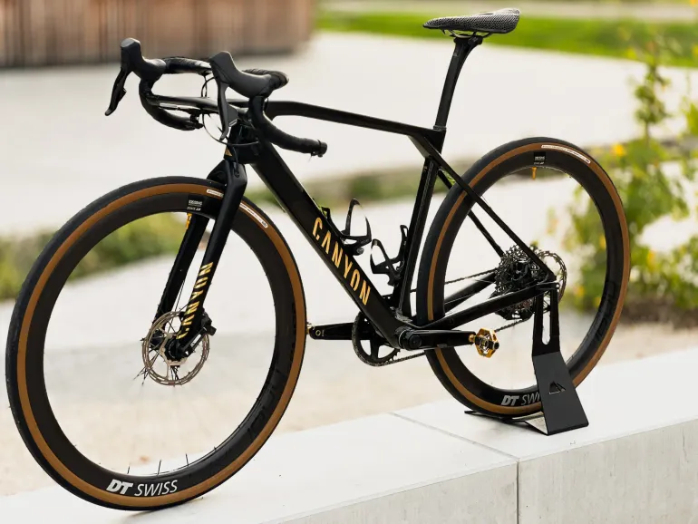 Achetez un vélo d'occasion Canyon Grail CF SL 7 Race Gold en S | buycycle