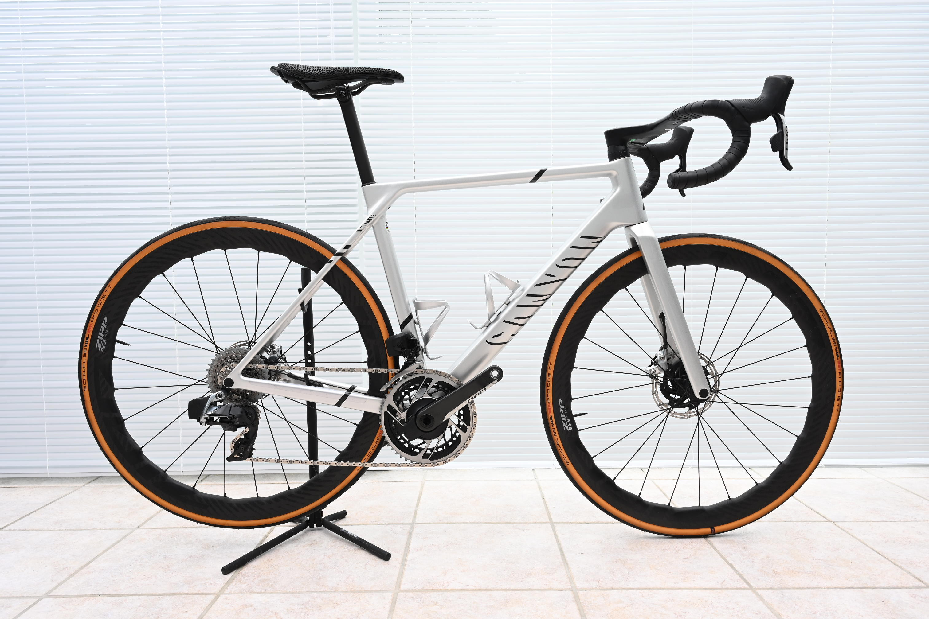 Canyon Ultimate CFR frameset used in M | buycycle