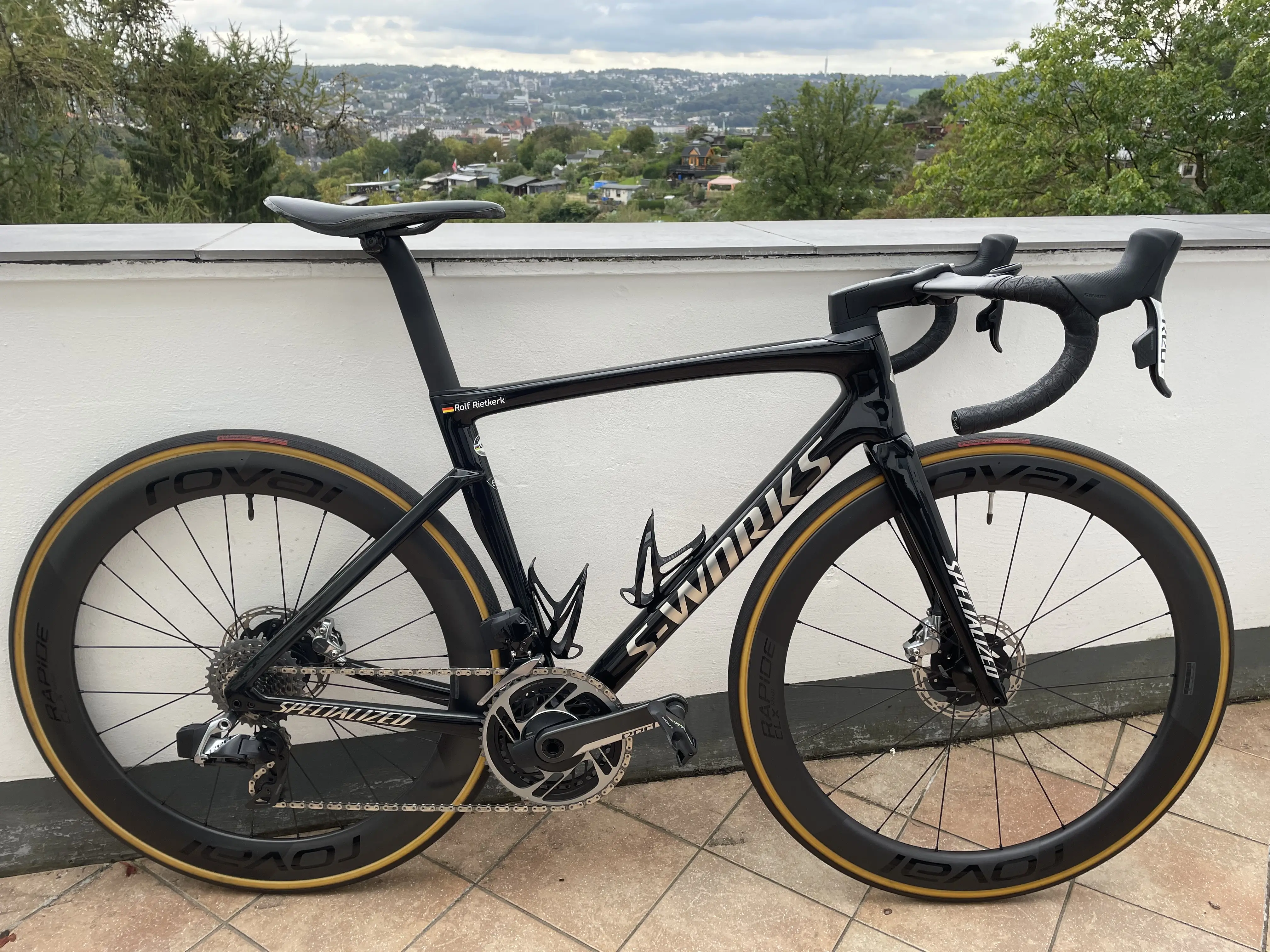 Specialized znamka S-Works Tarmac SL7 - SRAM Red eTap AXS, ki se ...
