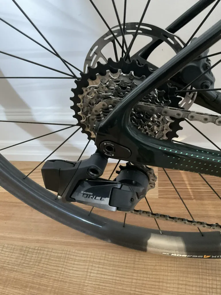 Factor LS SRAM Force eTap AXS Disc gebruikt in 52 cm | buycycle