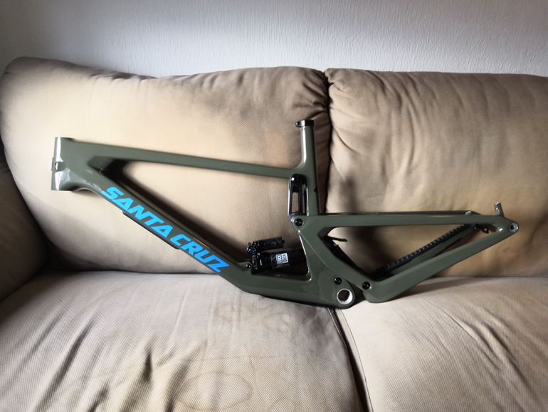 Santa Cruz BRONSON Frame / Carbon CC used in XL | buycycle