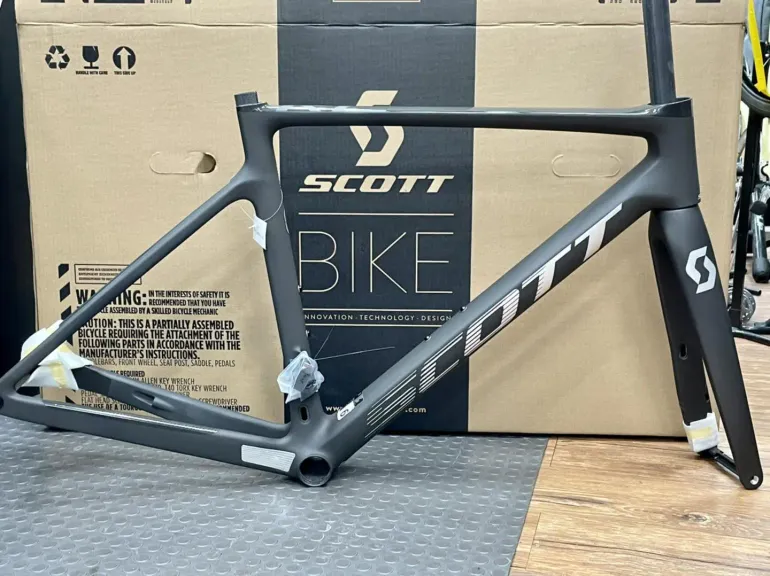 Achetez un vélo d'occasion Scott ADDICT RC ULTIMATE Frameset en 54 cm ...