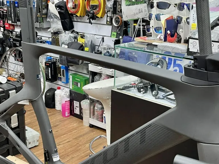 Scott 2023 Scott FOIL RC ULTIMATE FRAMESET + Syncros Handlebar gebruikt ...