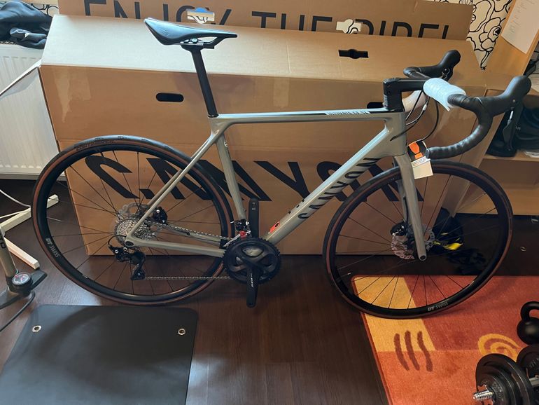 Canyon Ultimate CF SL 7 Disc used in M | buycycle