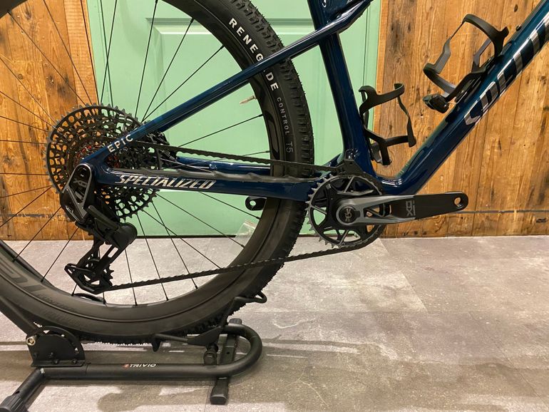 Specialized Epic WC Pro used in L | buycycle