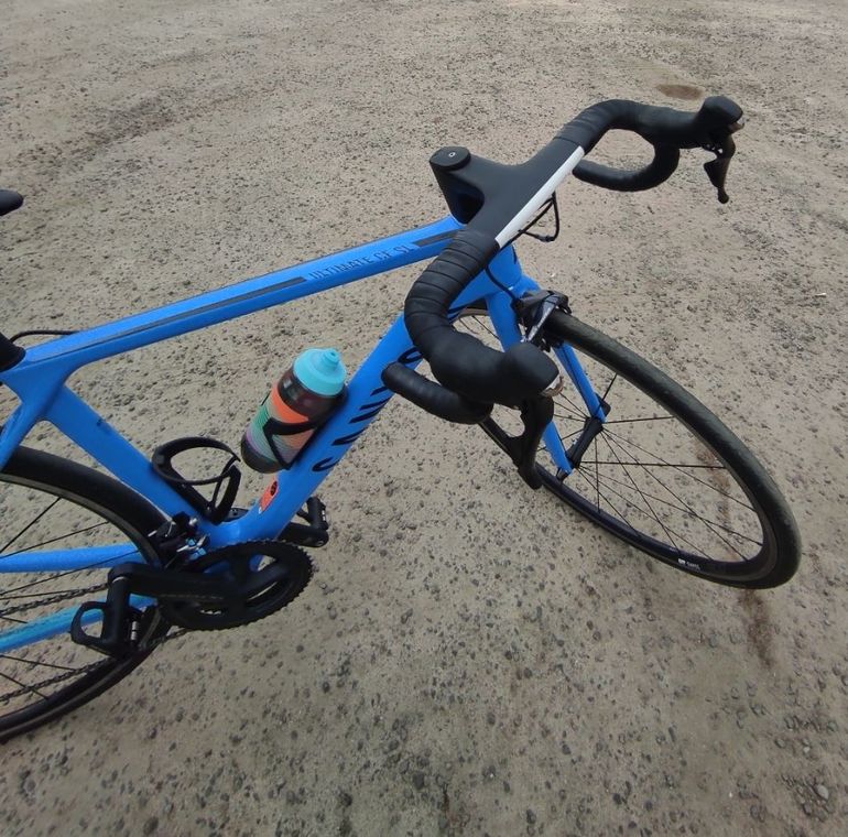 Canyon Ultimate CF SL 8 used in XS | buycycle