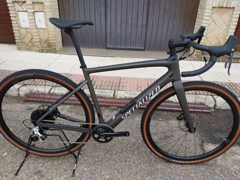 Specialized Diverge Comp Carbon used in 56 cm | buycycle