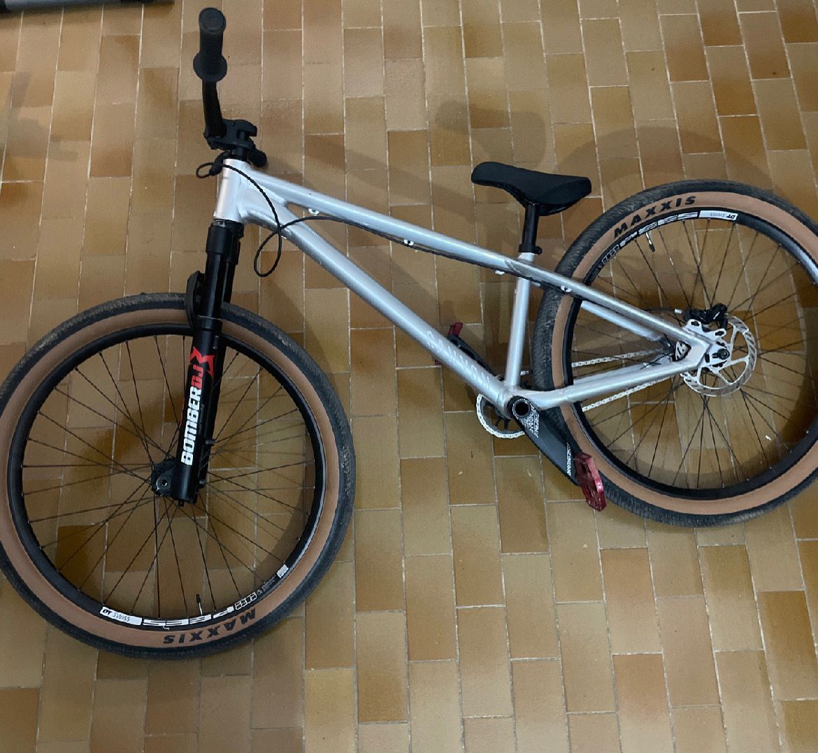 Canyon Stitched 360 Pro used in L | buycycle