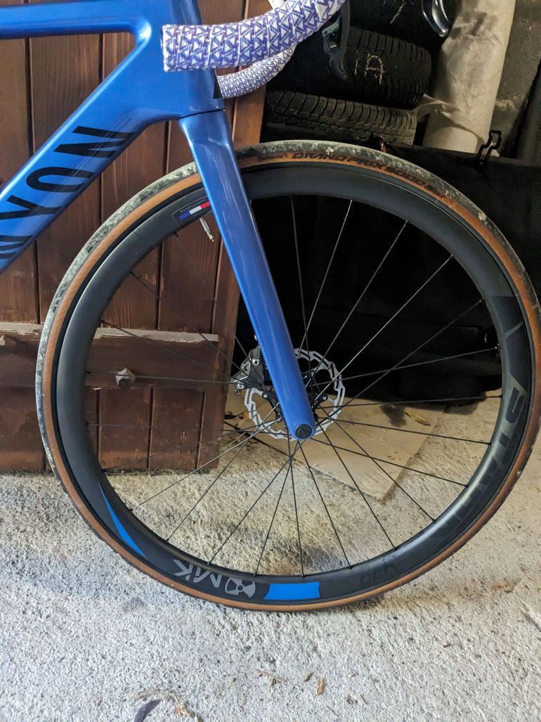 Achetez un vélo d'occasion Canyon Ultimate CF SL 7 eTap en XXS | buycycle